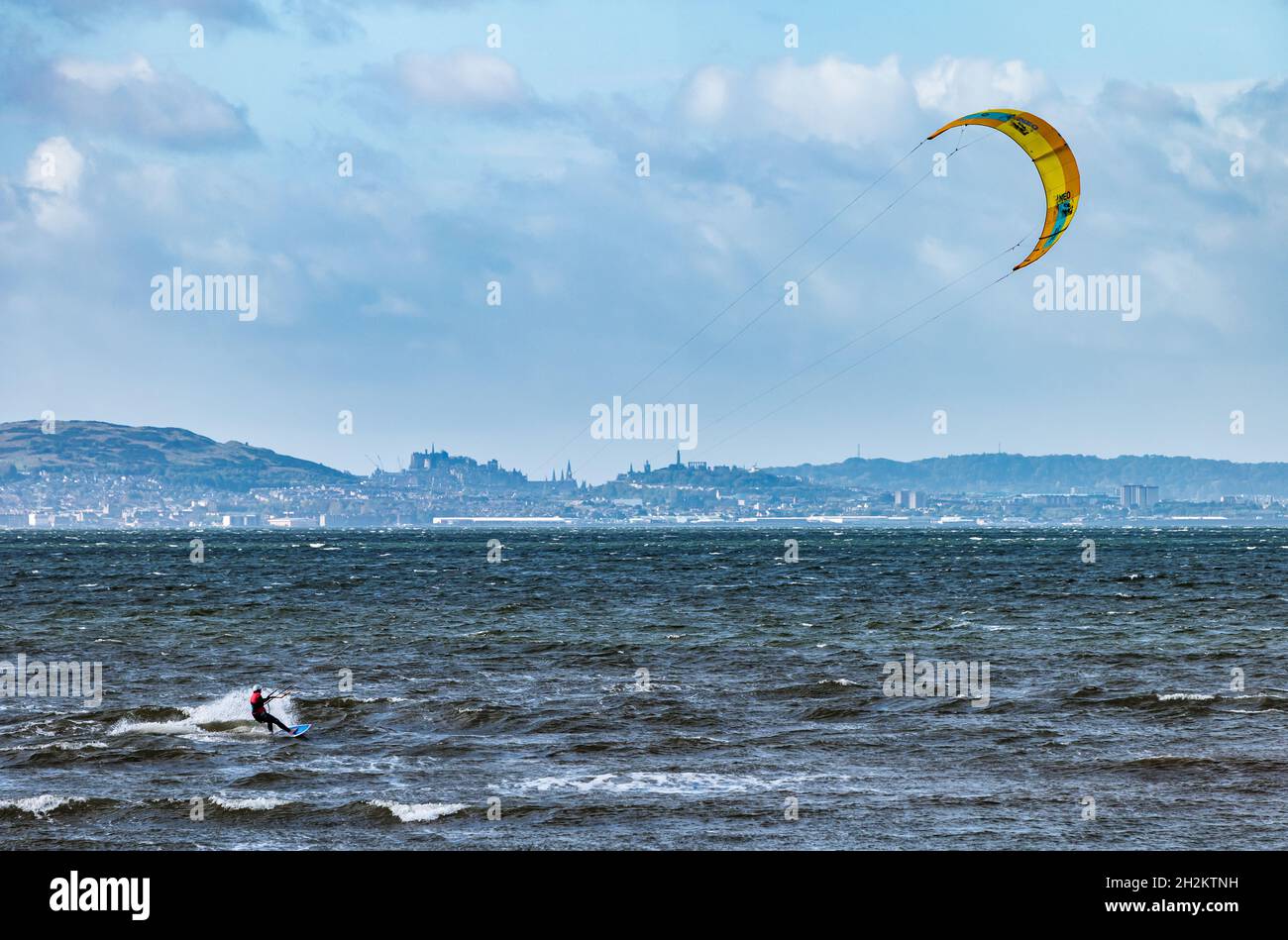 Windy weather hi-res stock photography and images - Alamy