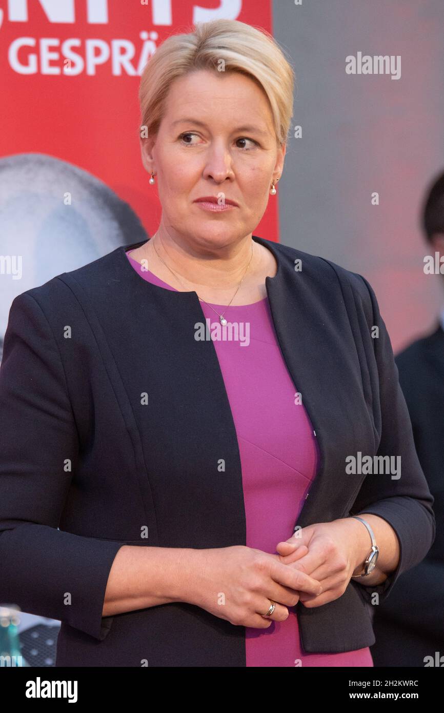 Franziska Giffey speaking at an election event at the Zenner Biergarten ...