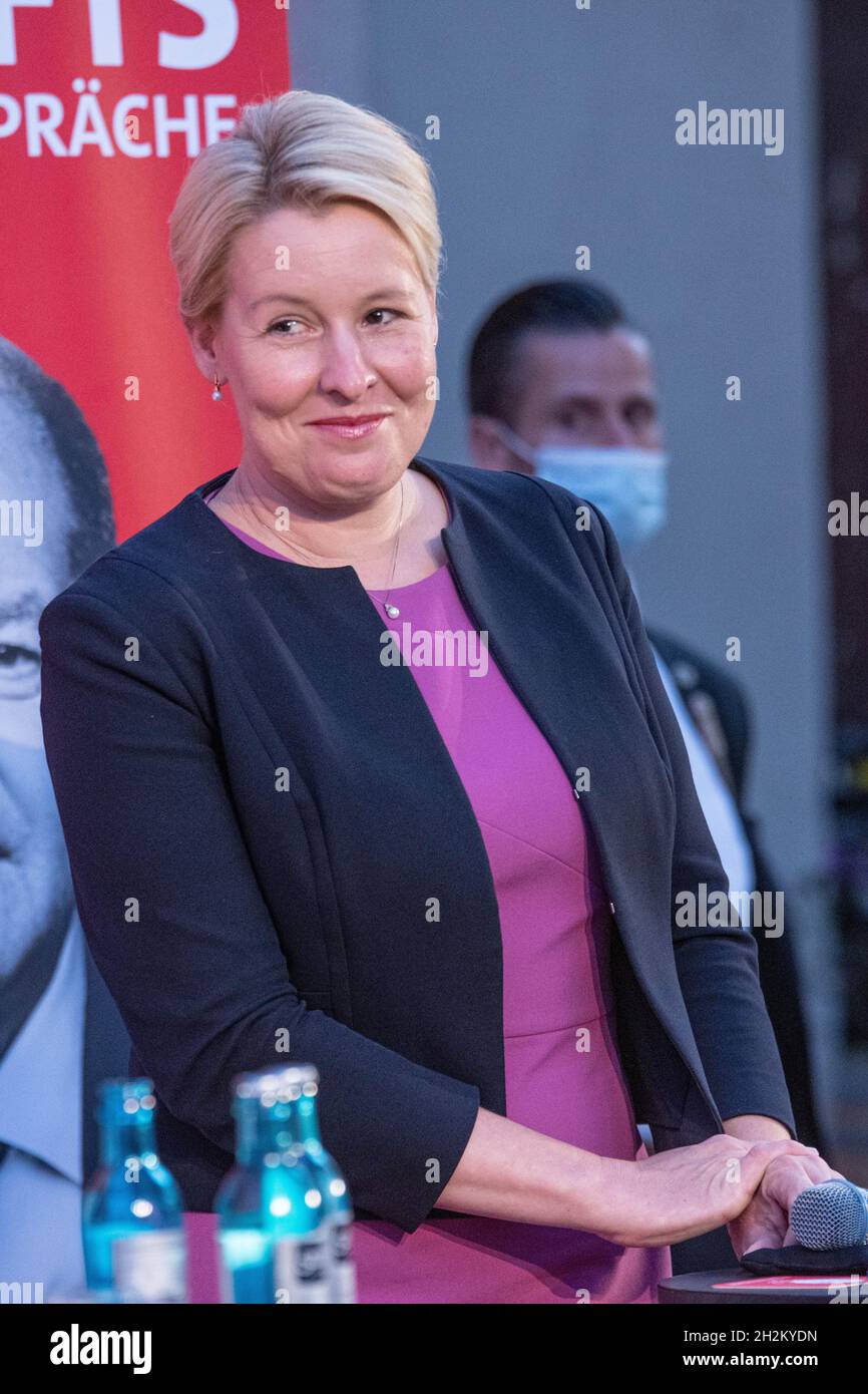 Franziska Giffey speaking at an election event at the Zenner Biergarten ...