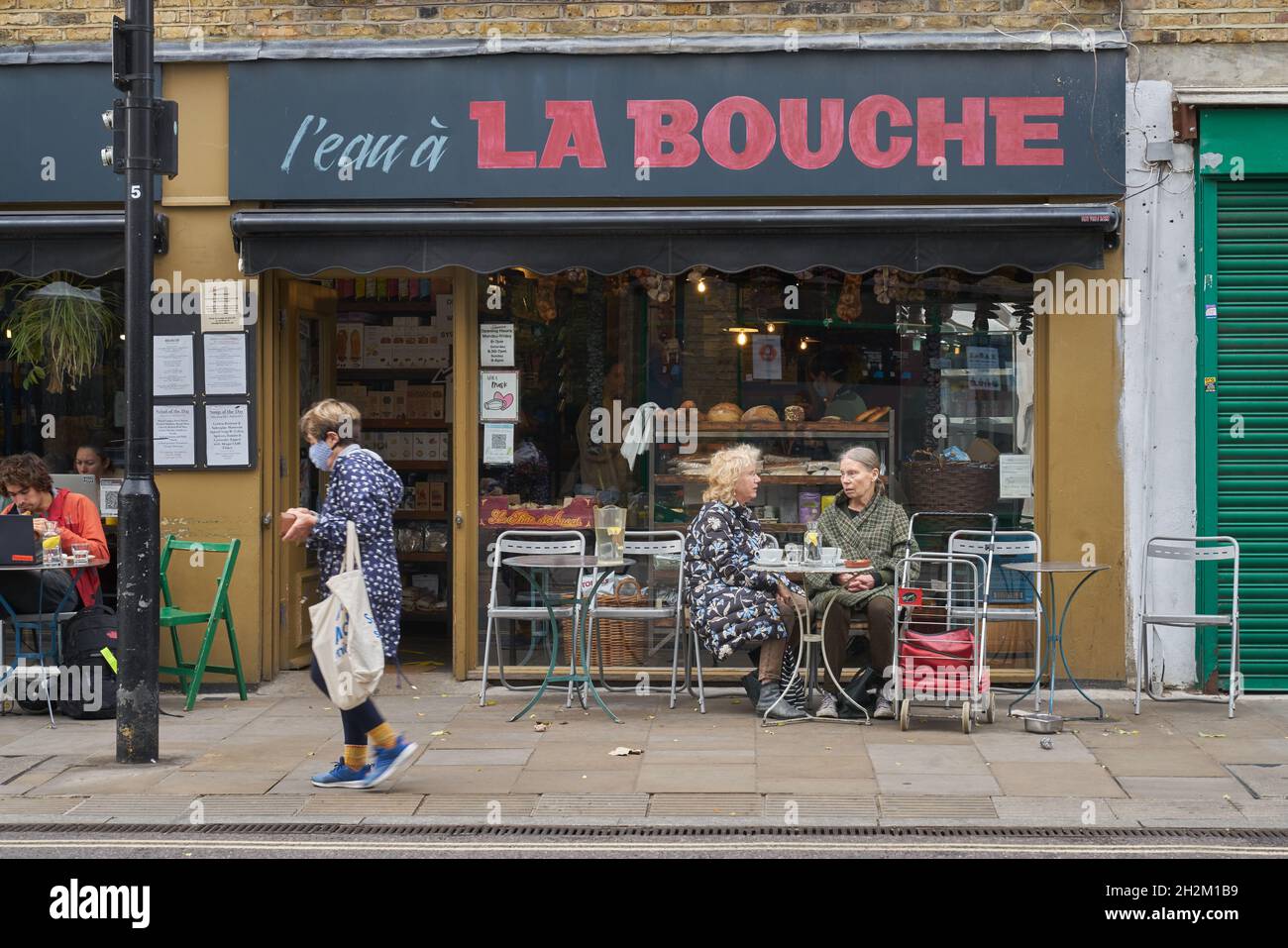 broadway market hackney Stock Photo - Alamy