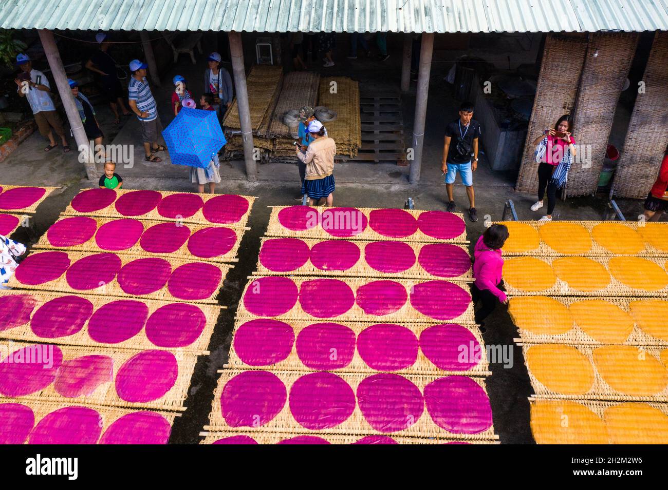 Drying rice noodle hi-res stock photography and images - Alamy