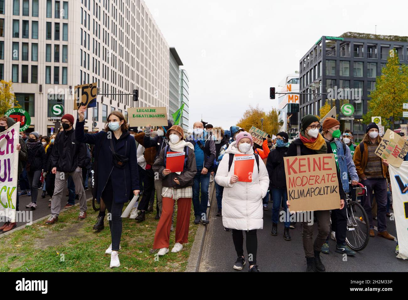 Berlin, Germany. 22nd Oct, 2021. Climate demonstration in Berlin ...