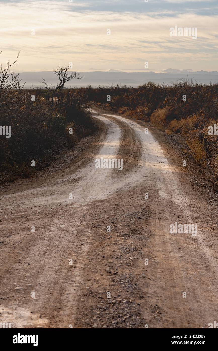 Road intersection texas hi-res stock photography and images - Alamy