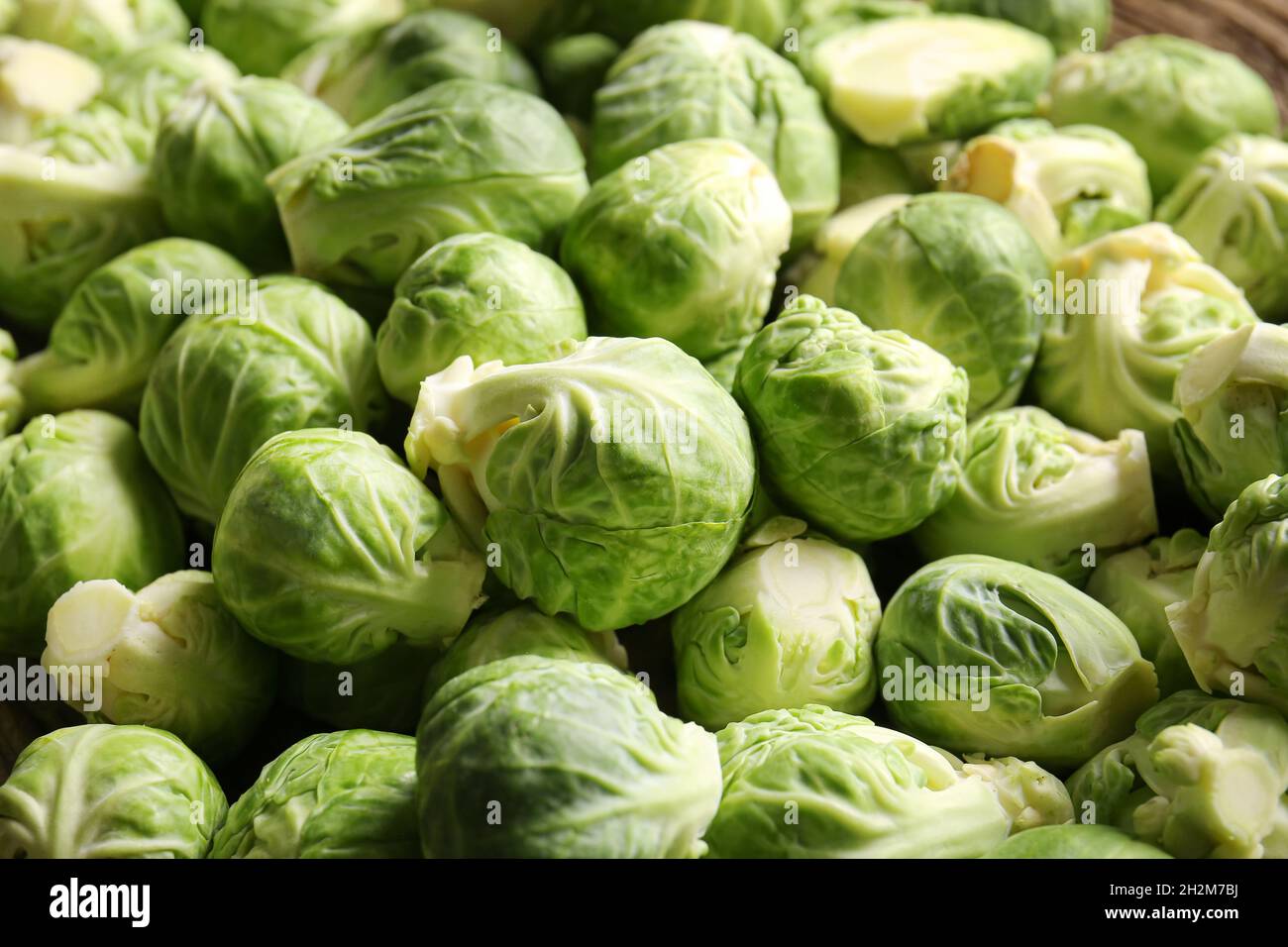Raw ripe Brussels cabbage, closeup Stock Photo - Alamy
