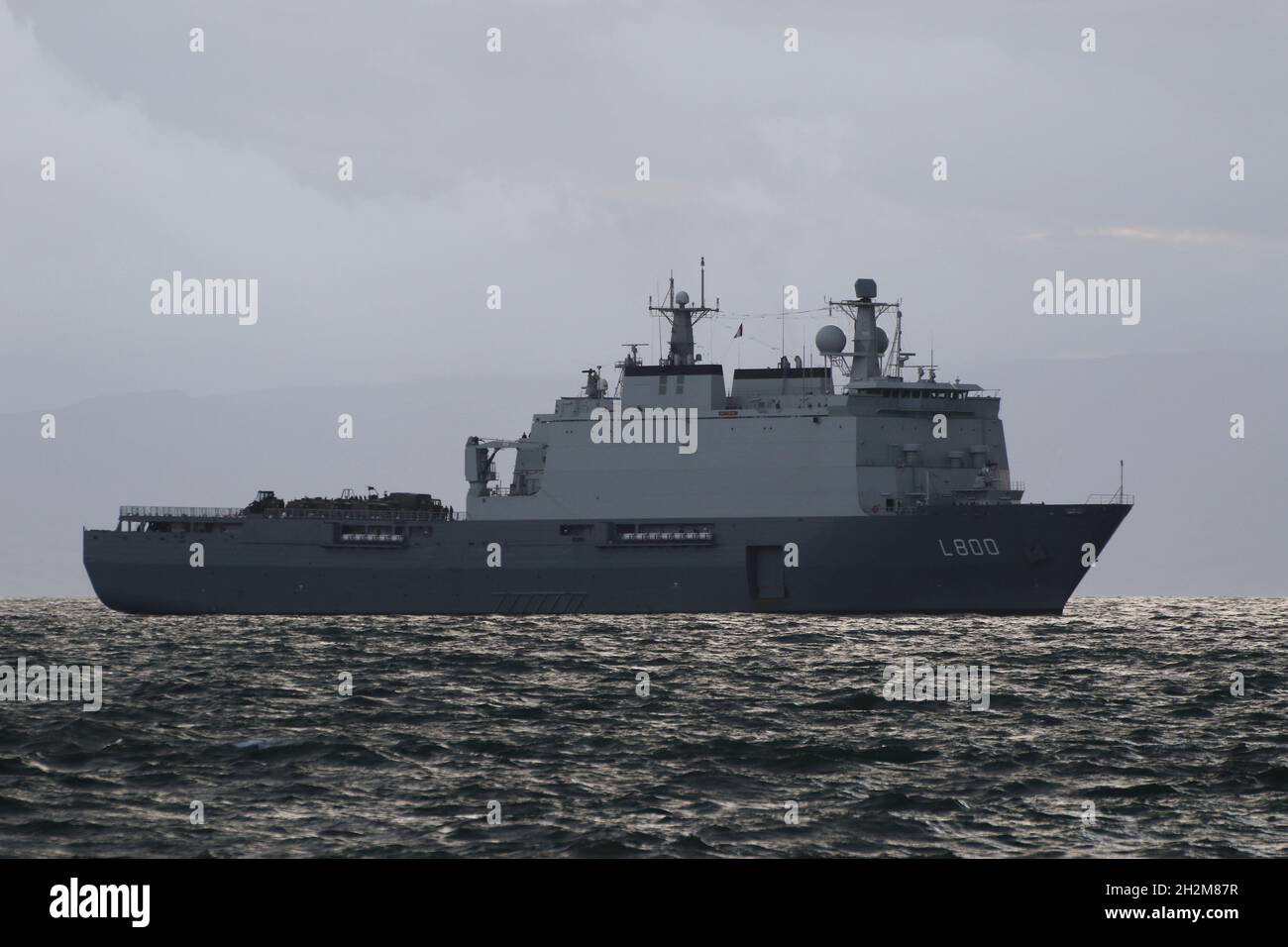 HNLMS Rotterdam (L800), a Rotterdam-class landing platform dock ...