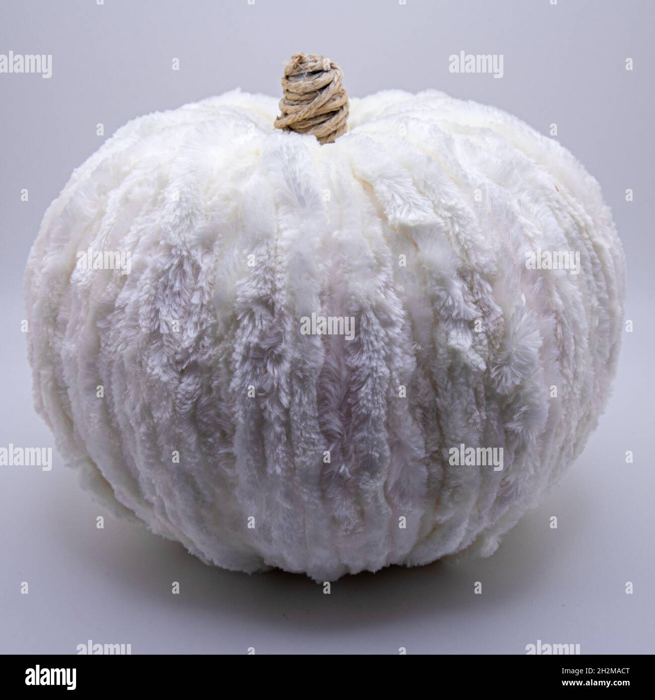String pumpkin - arts and crafts pumpkin Stock Photo - Alamy