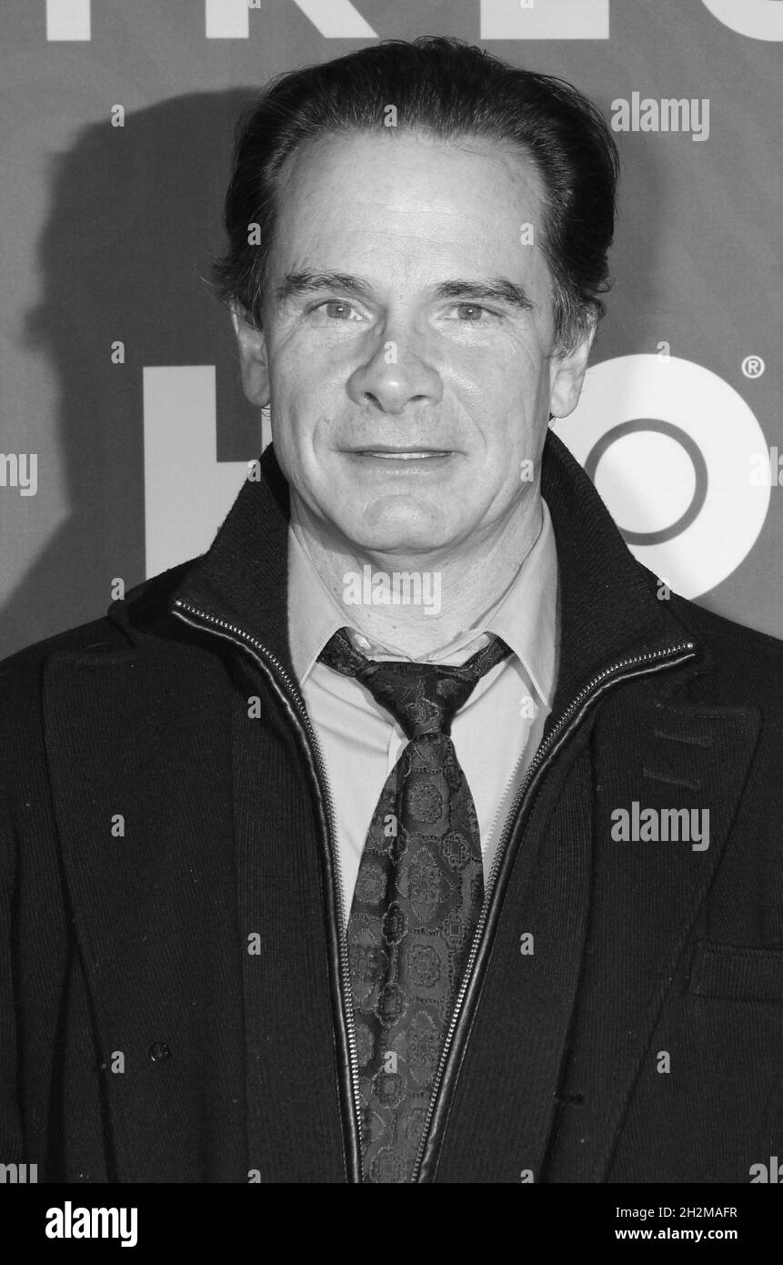 Peter scolari girls hi-res stock photography and images - Alamy