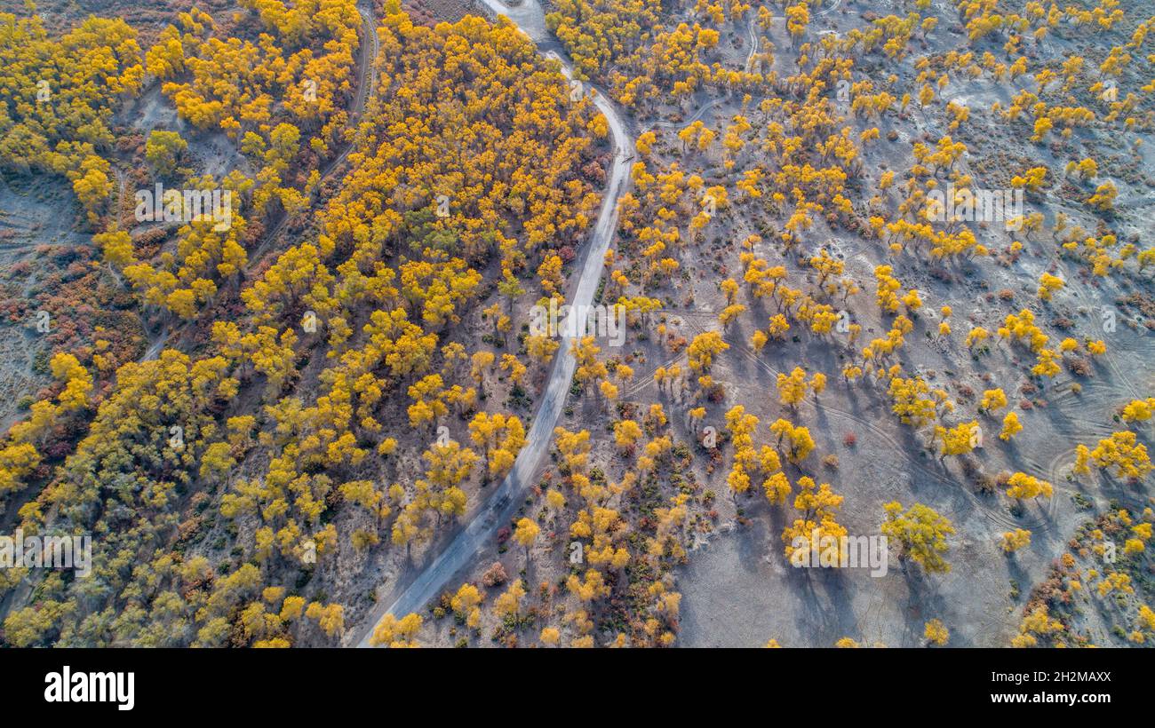 AKSU, CHINA - OCTOBER 22, 2021 - An aerial photo taken on Oct. 22, 2021 ...