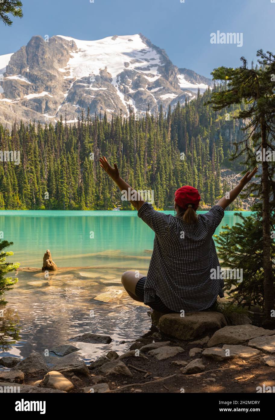 Happiness at landscape hi-res stock photography and images - Alamy