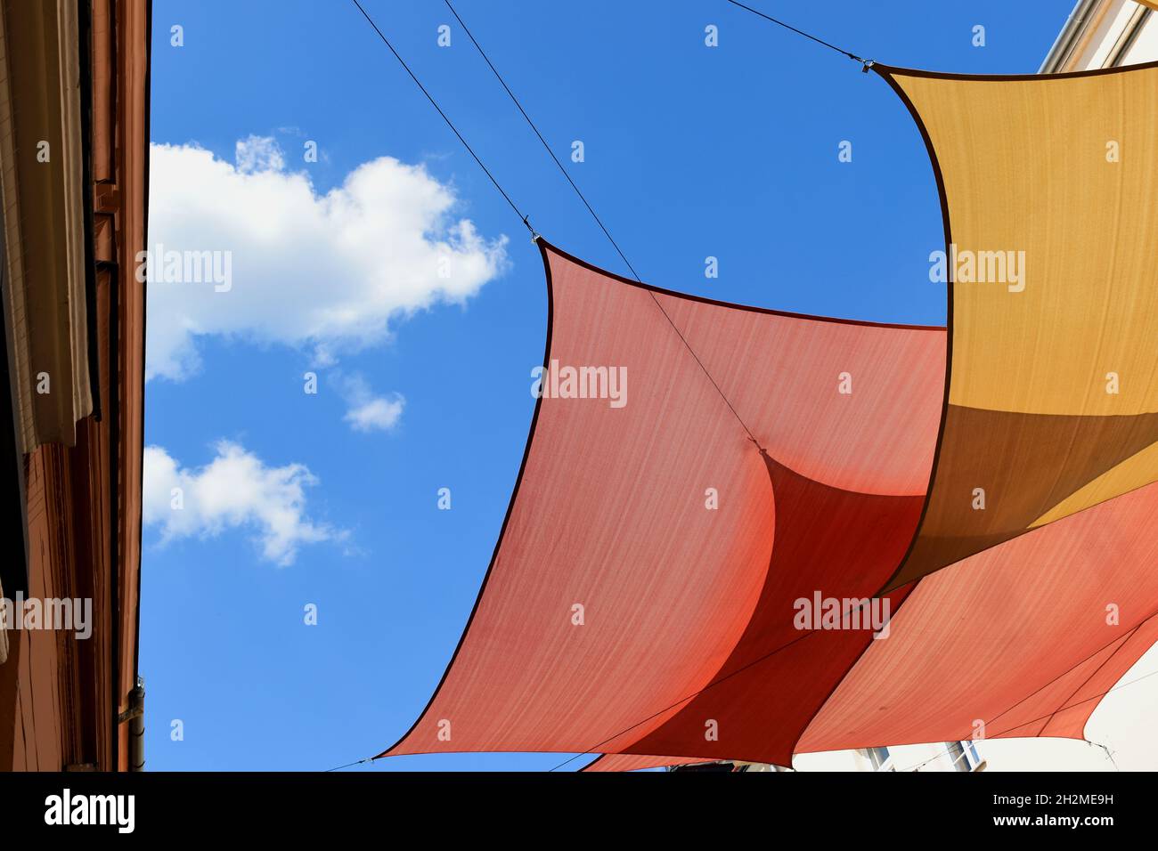 sun shade sail UV protection fabric. patio awning suspended from ...