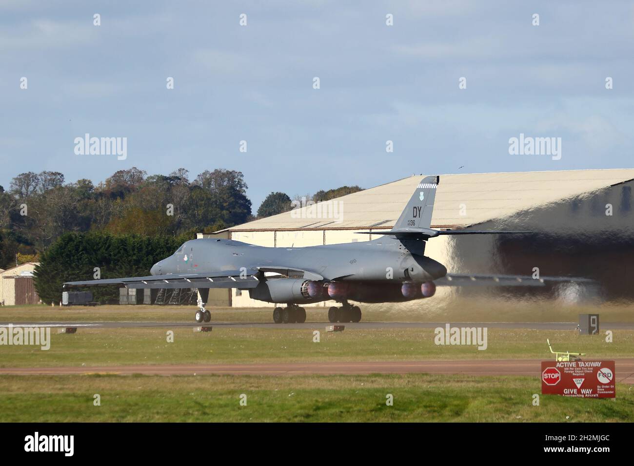 A USAF Rockwell B1-B Lancer variable-sweep wing Strategic Bomber taking ...