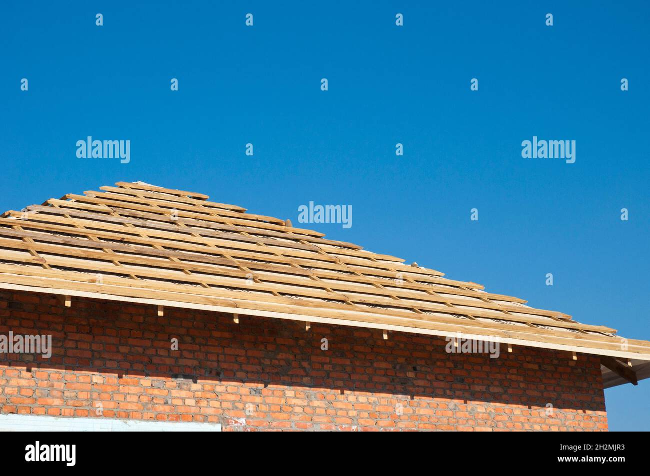 Eaves membrane hi-res stock photography and images - Alamy