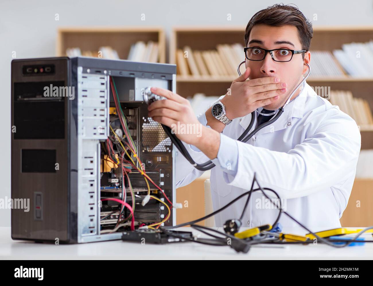 The it technician repairing broken pc desktop computer Stock Photo - Alamy