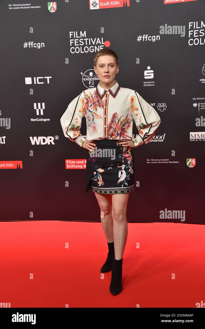 Cologne, Germany. 21st Oct, 2021. Actress Nadja Felk arrives at the ...