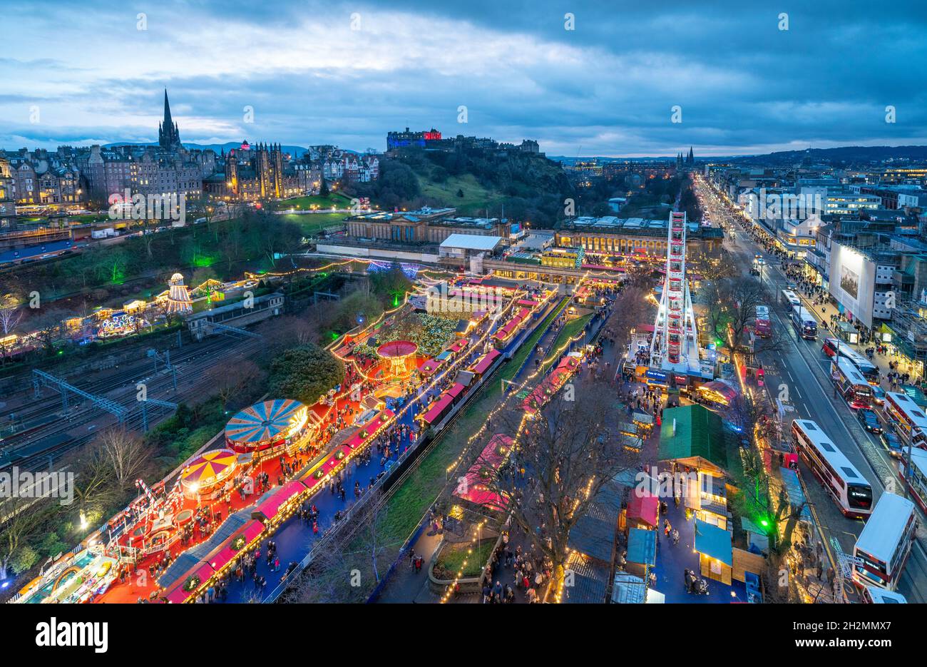 Edinburgh christmas markets hi-res stock photography and images - Alamy