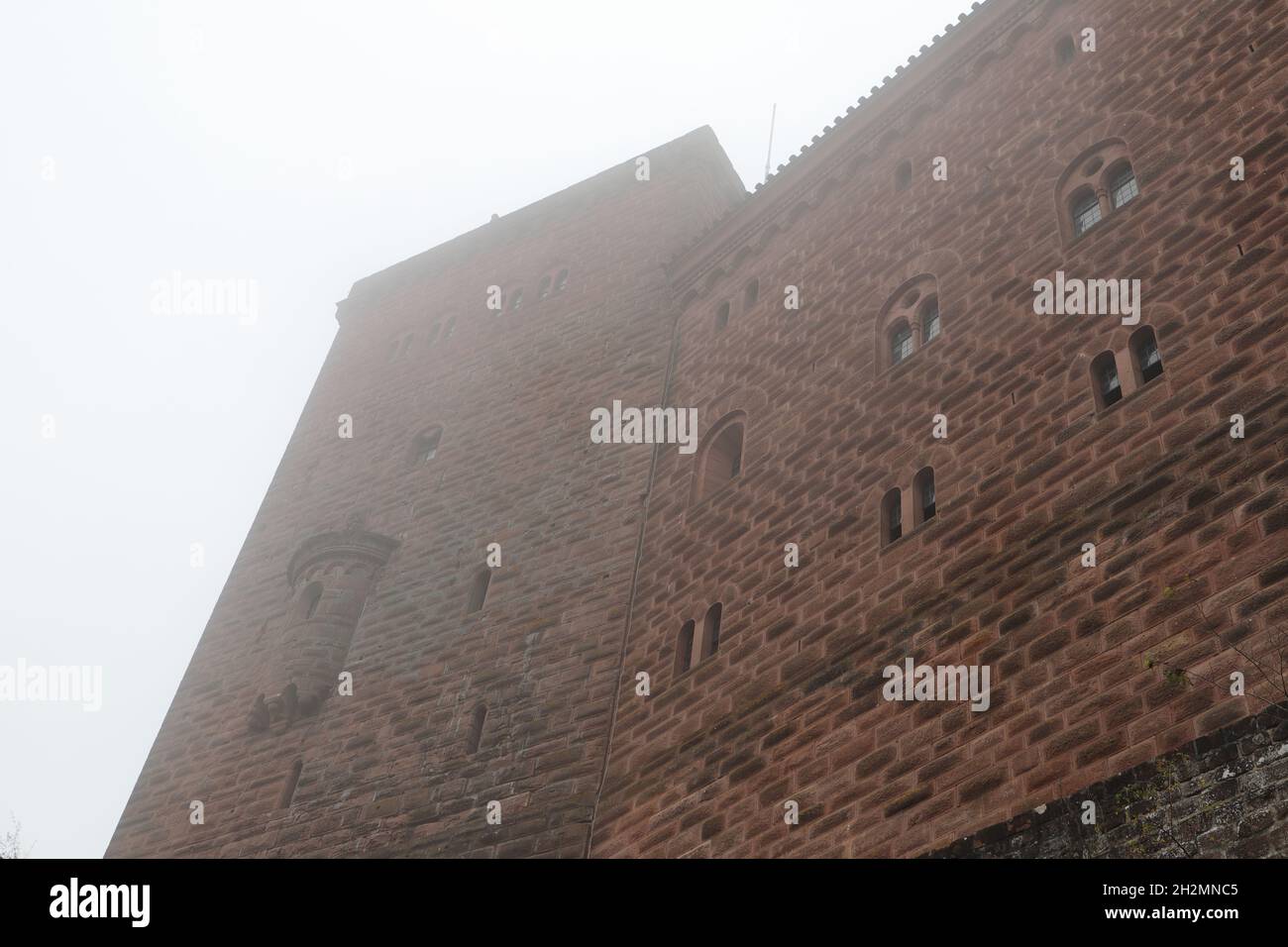 Tower of trifels castle hi-res stock photography and images - Alamy