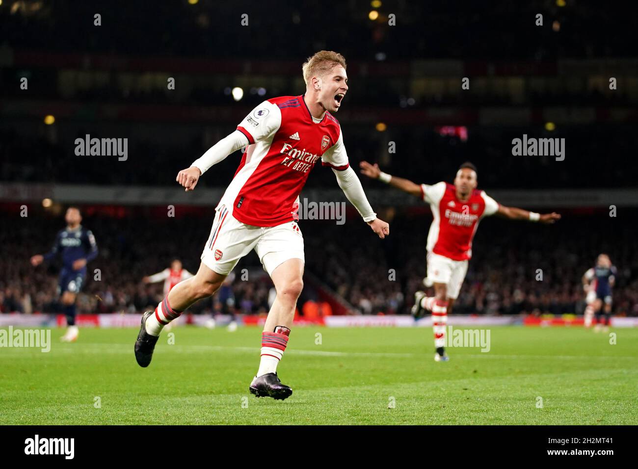 Smith rowe celebrate premier league hi-res stock photography and images ...