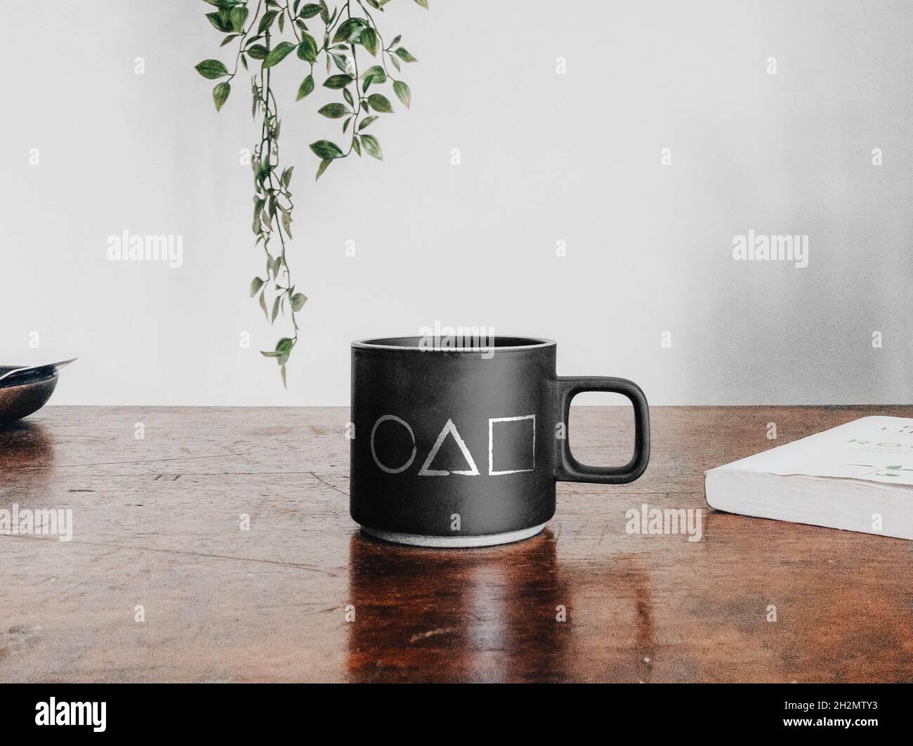 Squid game wallpaper business card icon Stock Photo - Alamy