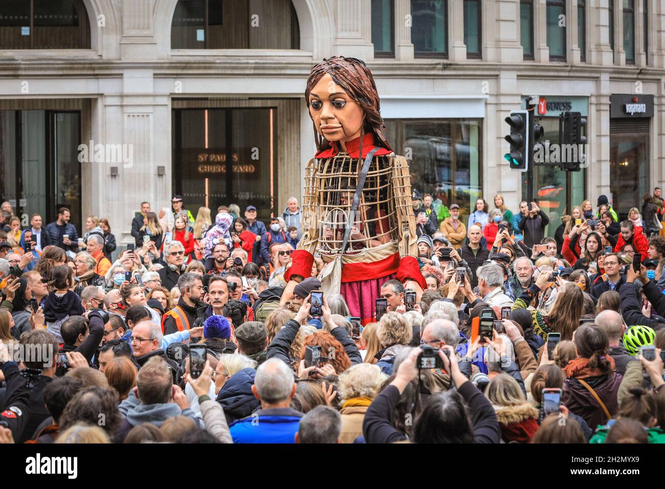 St Paul's Cathedral, London, UK. 22nd Oct, 2021. Giant refugee puppet ...