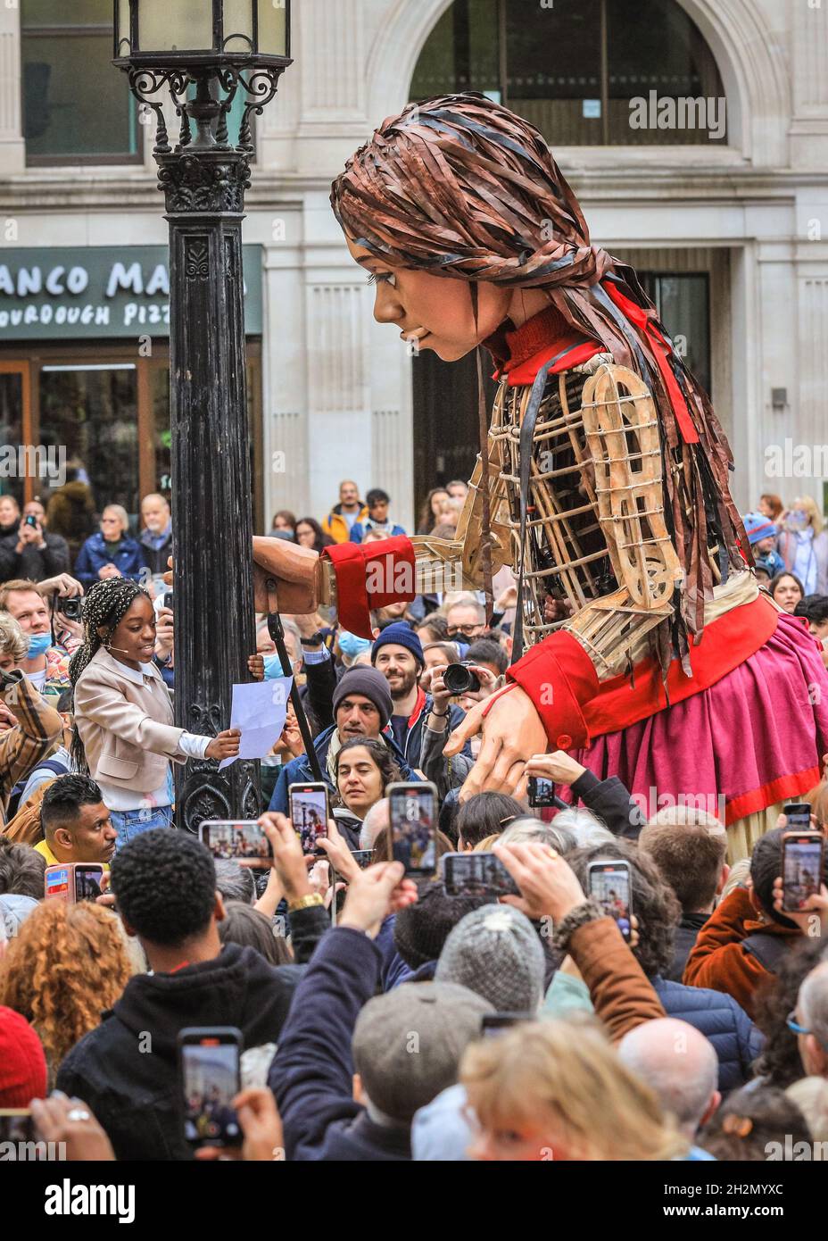 St Paul's Cathedral, London, UK. 22nd Oct, 2021. Giant refugee puppet ...