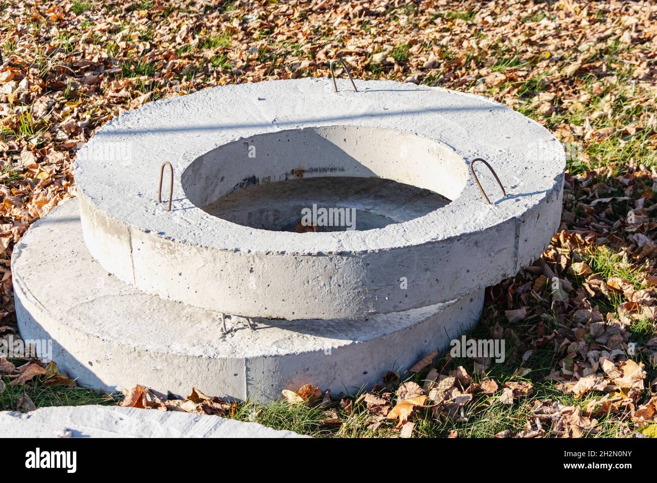Well Rings Concrete High Resolution Stock Photography and Images - Alamy