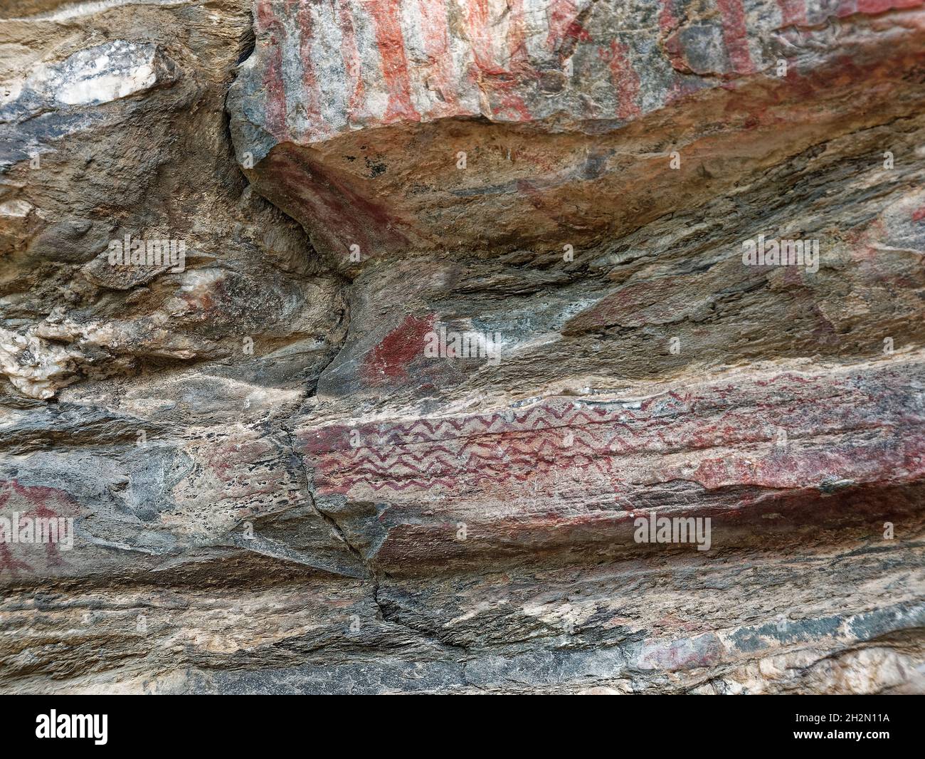 Rock shelter paintings dating back to stone age at Lakhudiyar near ...