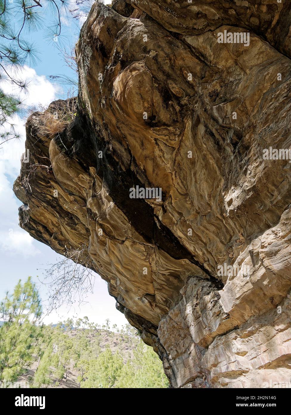 Rock shelter paintings dating back to stone age at Lakhudiyar near ...