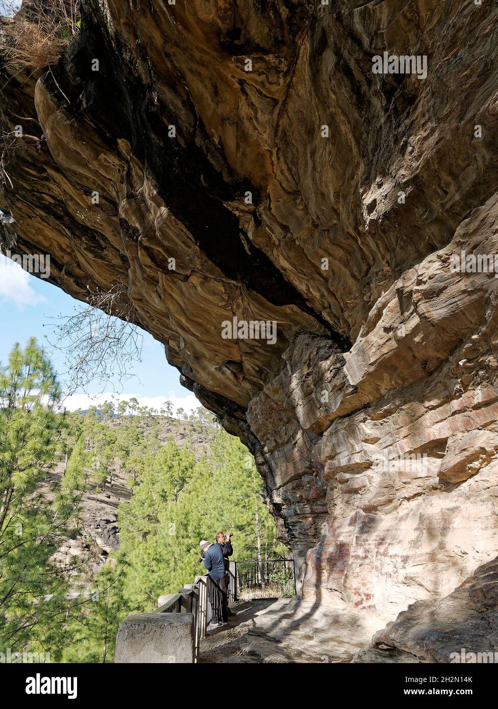 Lakhudiyar cave hi-res stock photography and images - Alamy