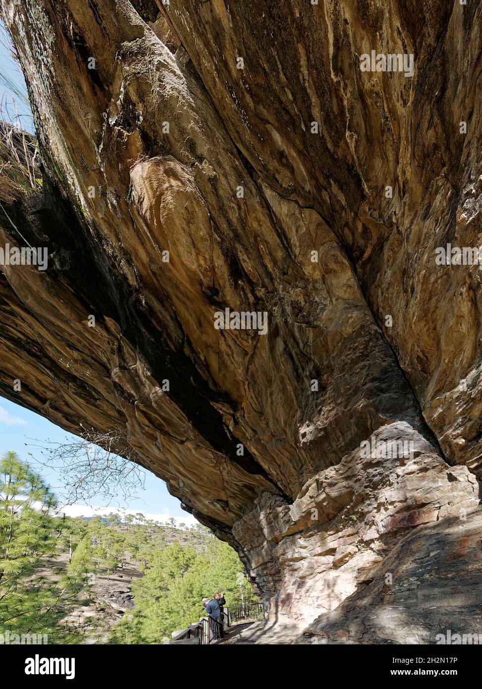 Lakhudiyar cave hi-res stock photography and images - Alamy