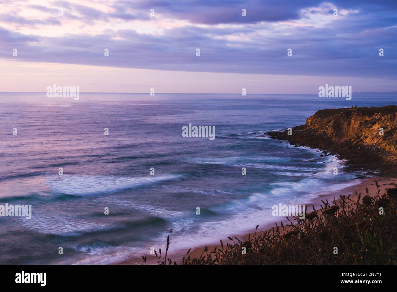 Beautiful horizon of the sea on the dramatic sunset Stock Photo - Alamy
