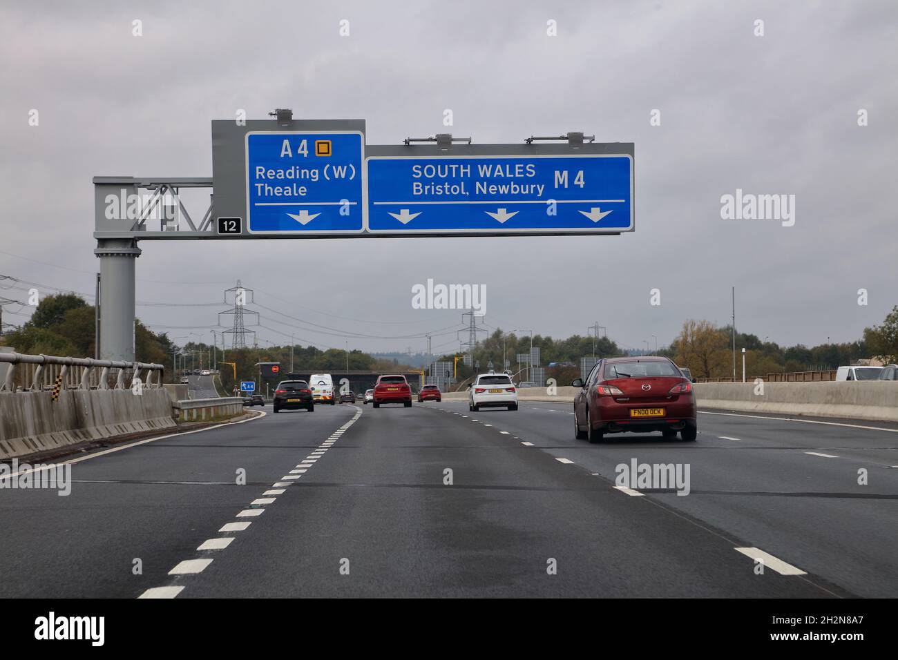 Sections of the new M4 smart Motorway around Reading in Berkshire with ...