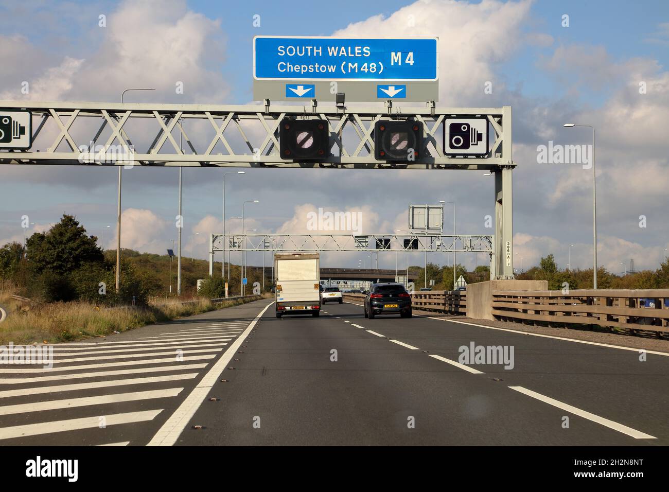Lane designation arrows hi-res stock photography and images - Alamy