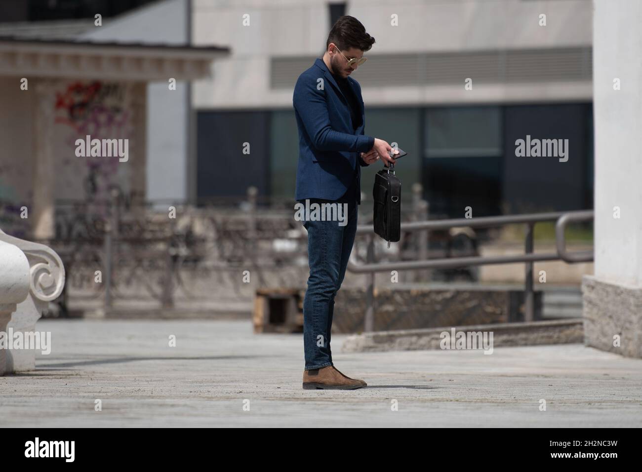 Professional suited outdoors hi-res stock photography and images - Alamy