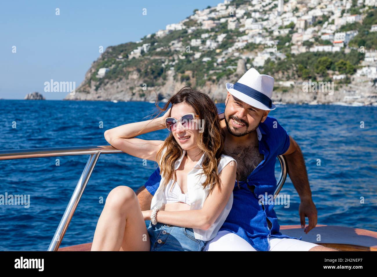 Couple motorboating hi-res stock photography and images - Alamy