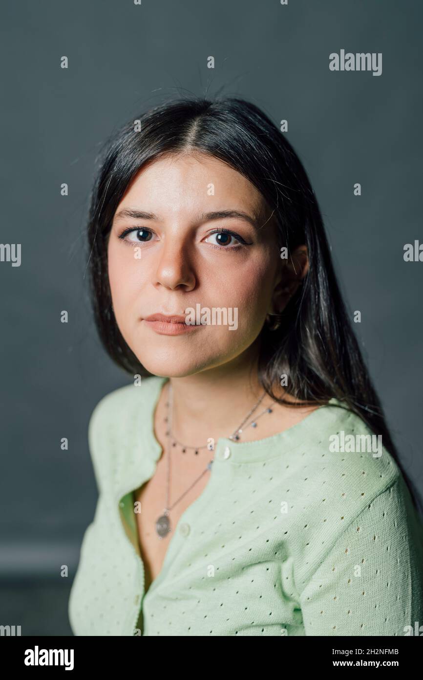 Sitting studio hi-res stock photography and images - Alamy