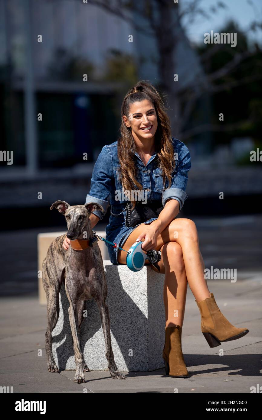 Dog leash on bench hi-res stock photography and images - Alamy