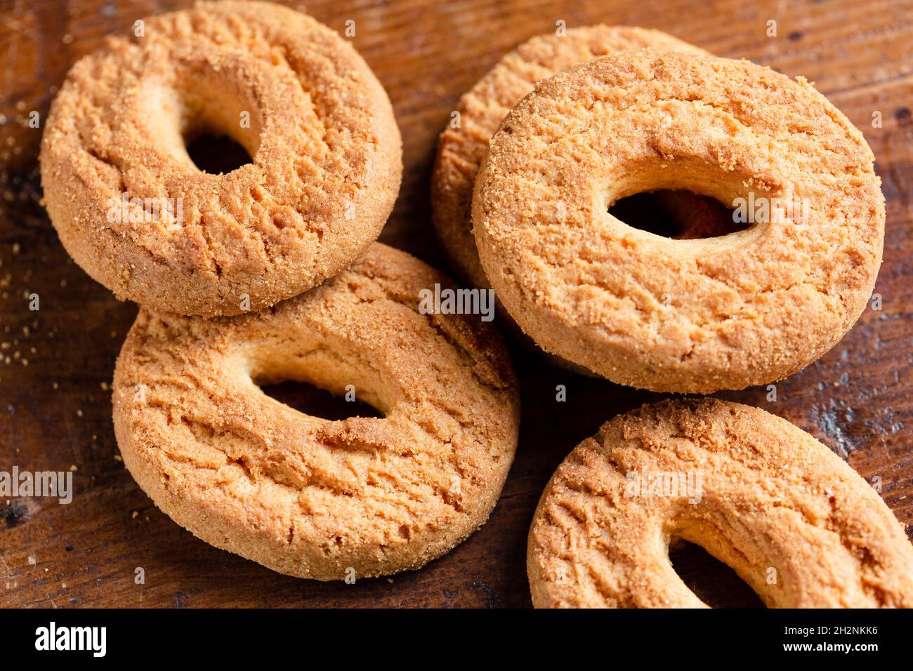 Round shortbread hi-res stock photography and images - Alamy