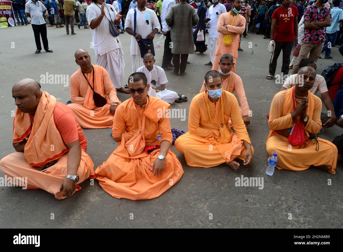 Activists of Bangladesh Hindu Buddhist Christian Unity council stage a ...