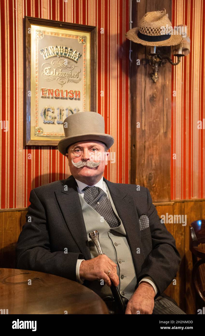 Eging Am See, Germany. 23rd Oct, 2021. A participant of the Beard ...