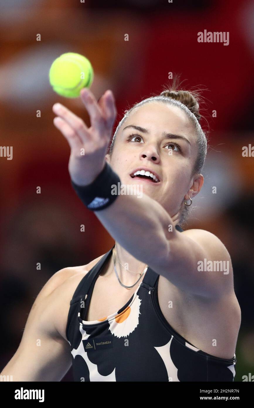 Tennis ball pics hi-res stock photography and images - Alamy