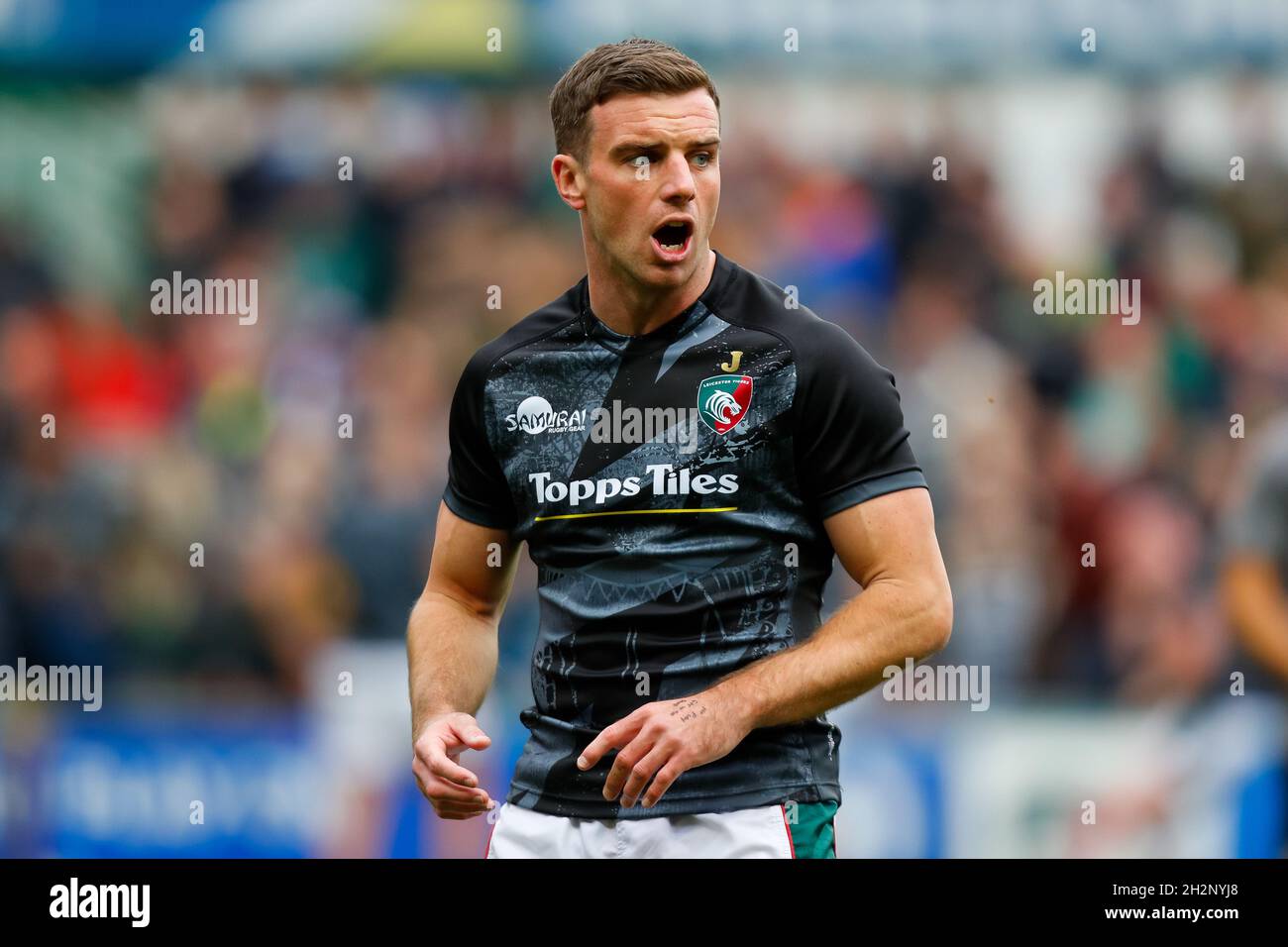 George ford rugby sharks hi-res stock photography and images - Alamy