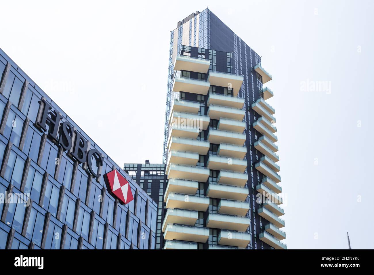Milan building facades hi-res stock photography and images - Alamy