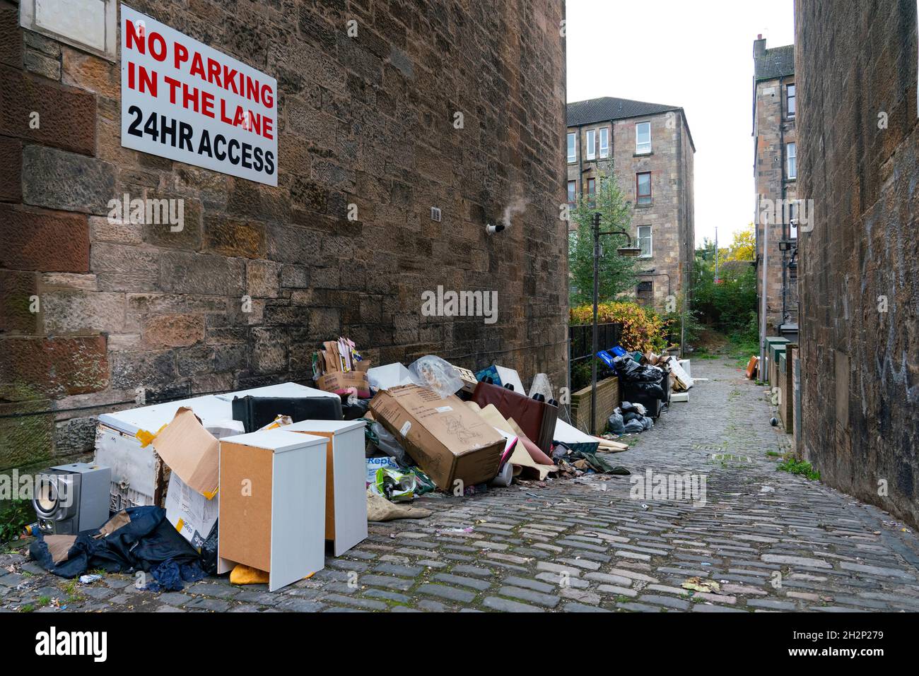 Glasgow, Scotland, UK. 23rd October 2021. Domestic waste is seen ...