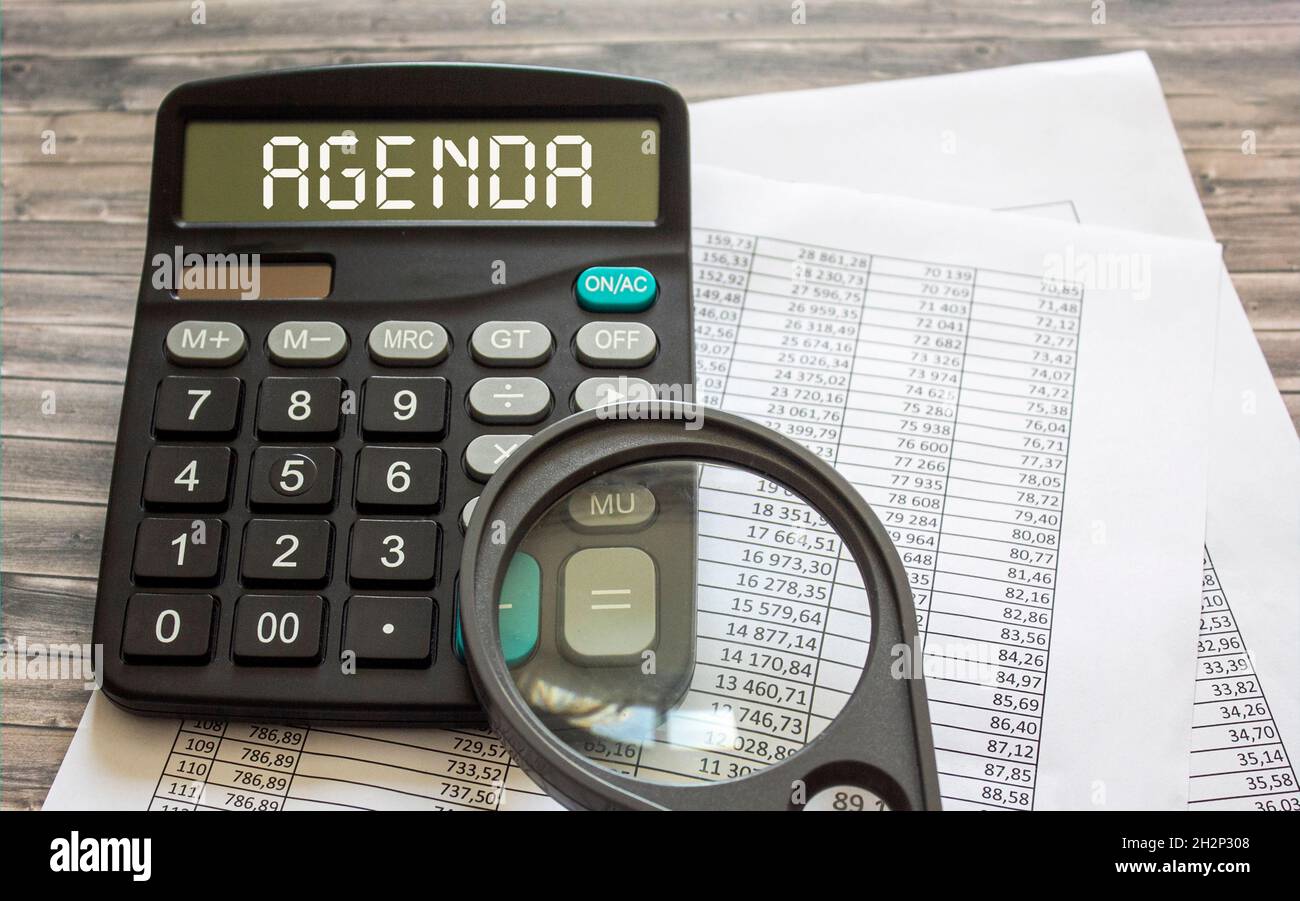 List of numbers on paper hi-res stock photography and images - Alamy