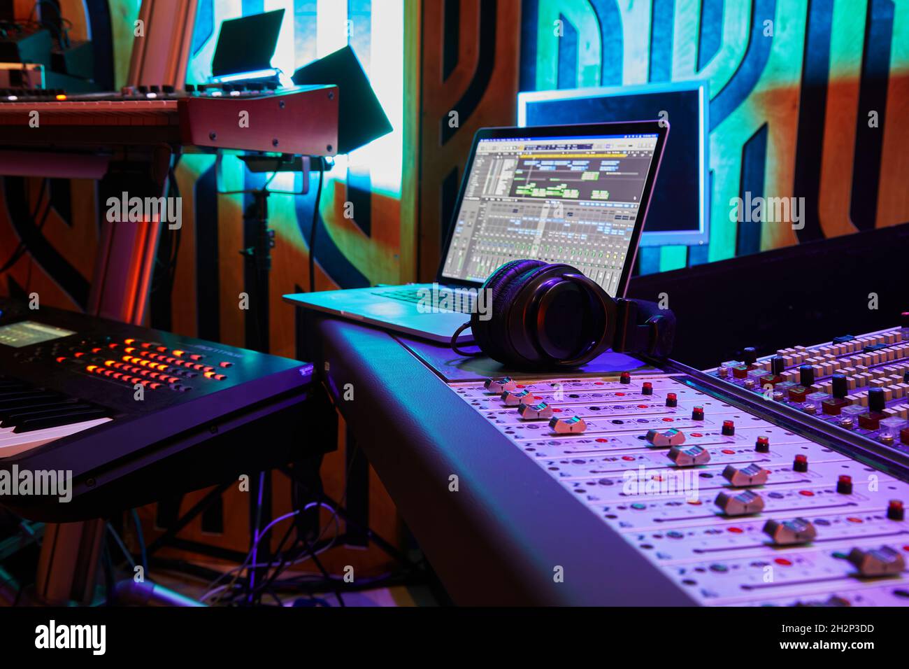 Studio control desk hi-res stock photography and images - Alamy