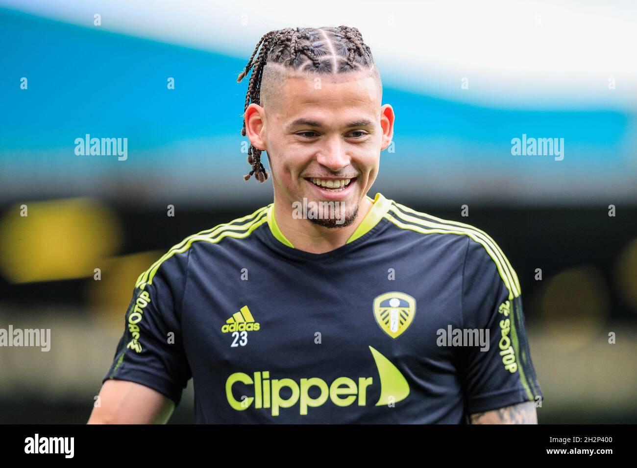 Kalvin Phillips #23 of Leeds United warming up before the game Stock ...