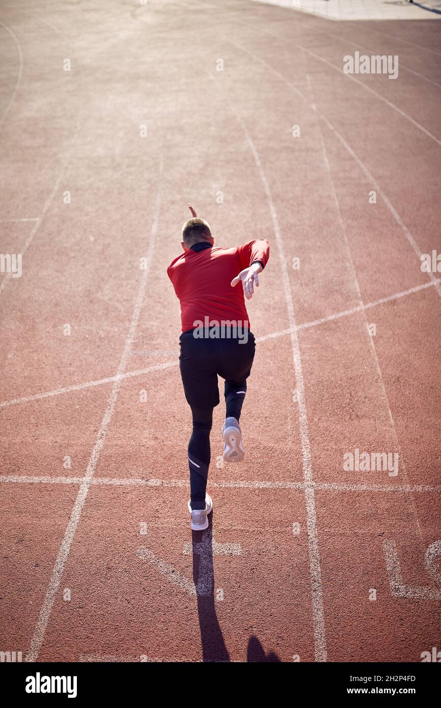 Professional male runner hi-res stock photography and images - Alamy