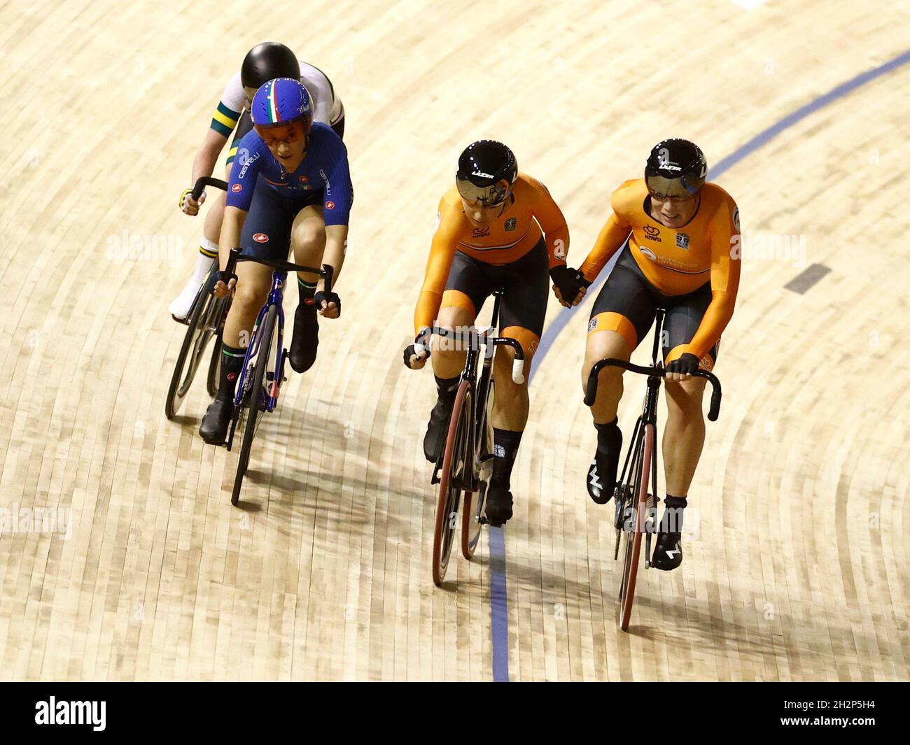 Amy pieters hi-res stock photography and images - Alamy