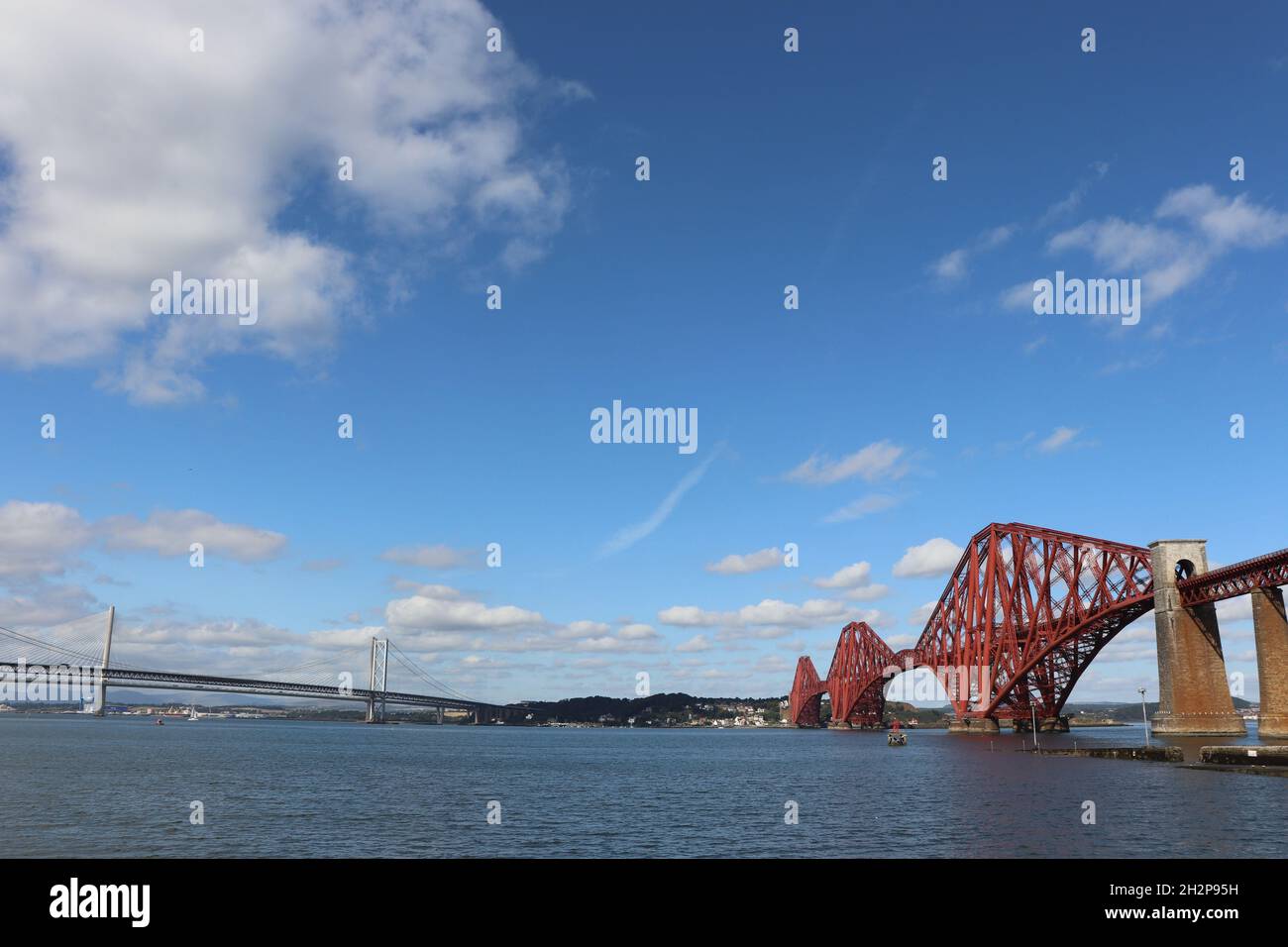 Forth Rail Bridge, near Edinburgh, Scotland Stock Photo - Alamy