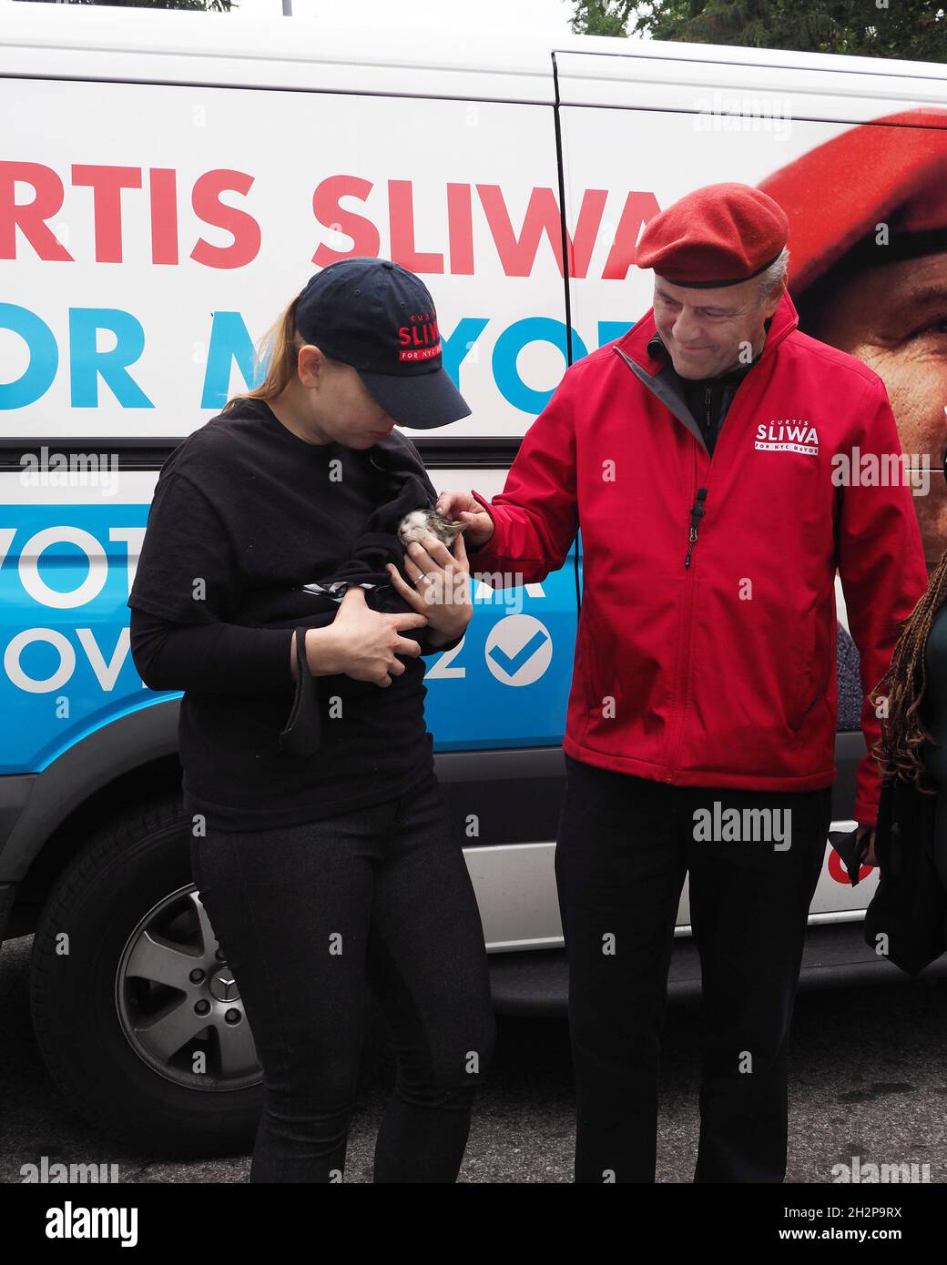 New York, New York, USA. 23rd Oct, 2021. Mayoral Candidate Curtis Sliwa ...